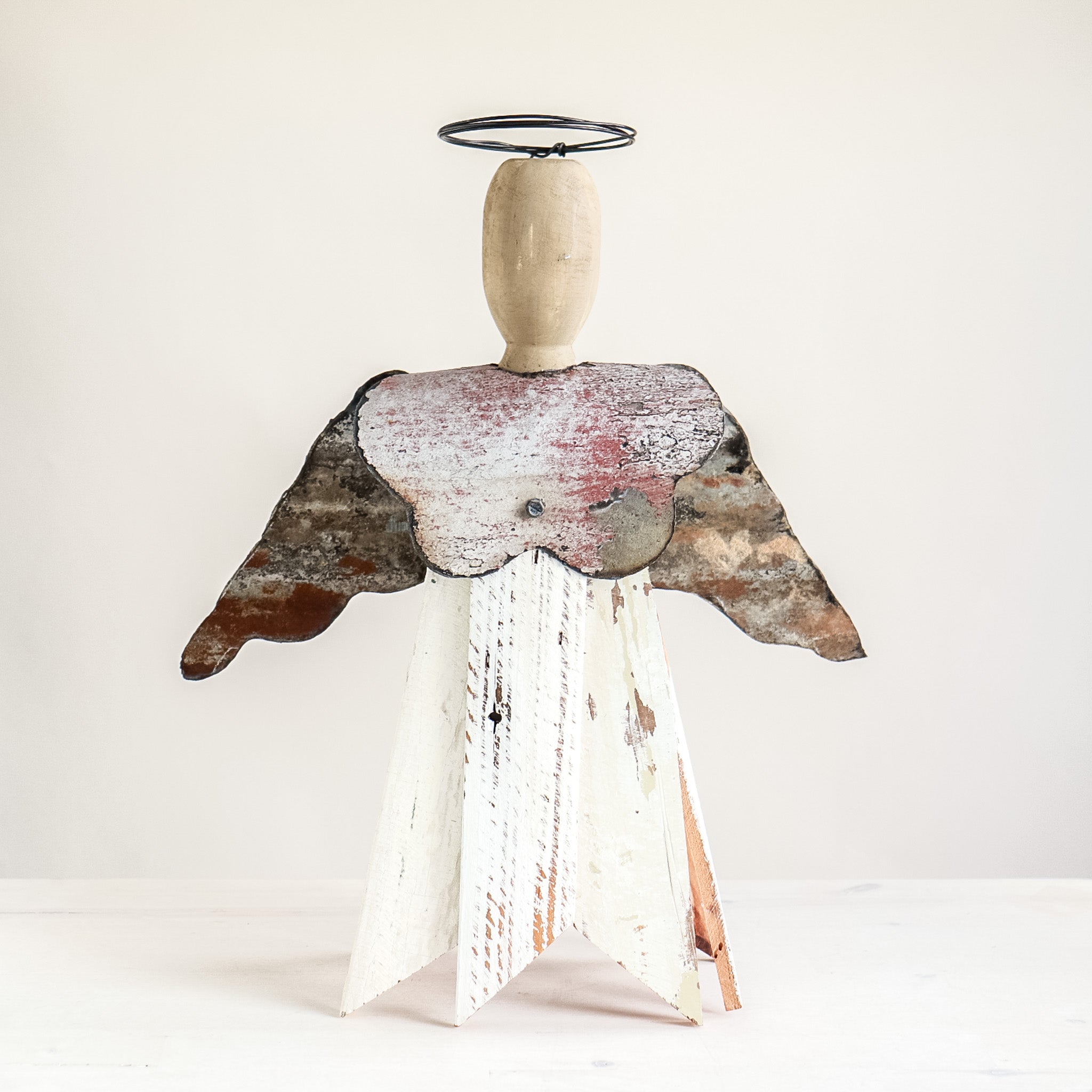 Reclaimed Standing Angel | Rustic – The Artisan's Bench